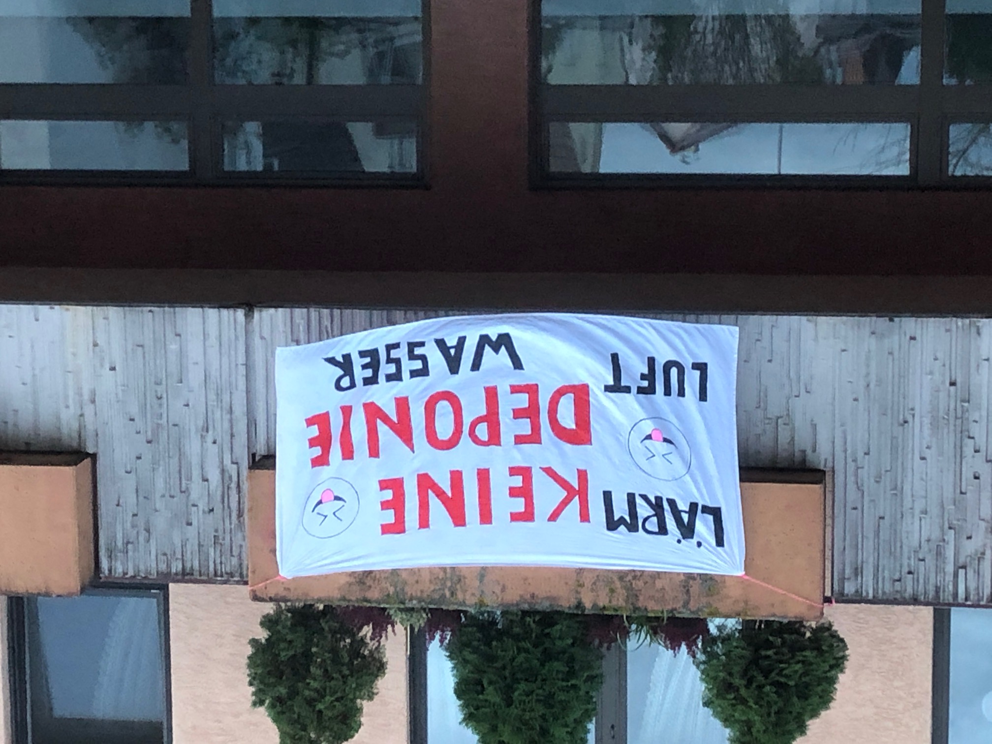 Nebelkerzen aus dem Landratsamt | Die Raspel